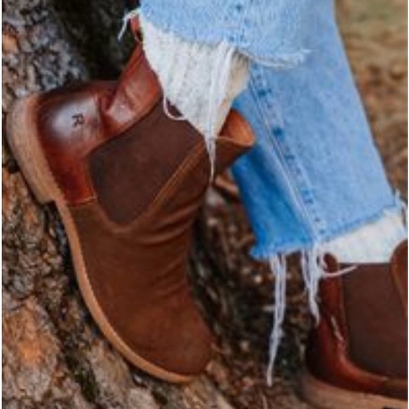 ROAN by Bed Stu | Shoes | Roan By Bed Stu Maddie Brown Suede Leather ...